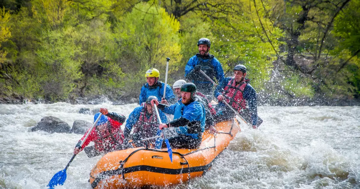 Rafting on Tskhenistskali: Lentekhi-Tsageri | Georgia Travel
