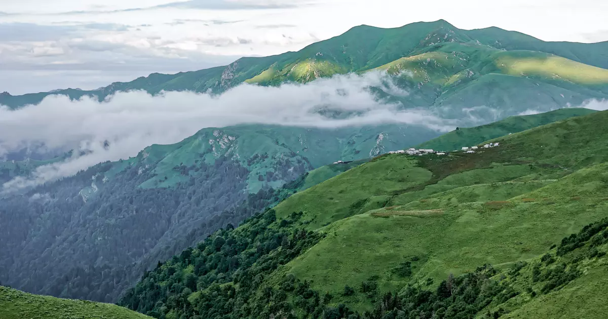 3-Day SUV Tour: Kutaisi- Zekari Pass- Vardzia | Georgia Travel